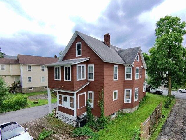 house with 4 bedroom, Newburgh NY ES103604083