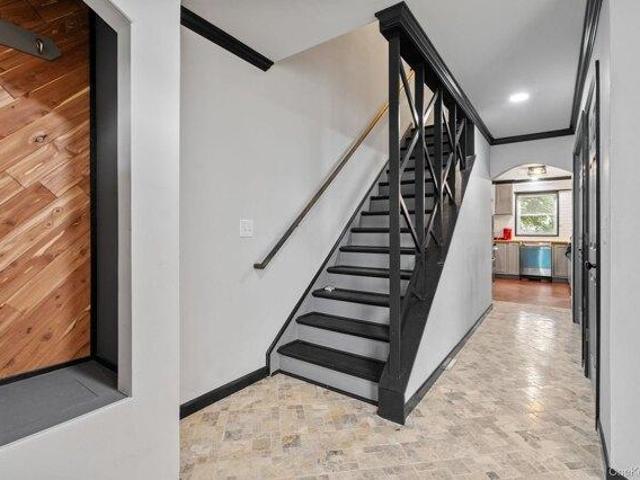 house with 4 bedroom, Newburgh NY ES103623605