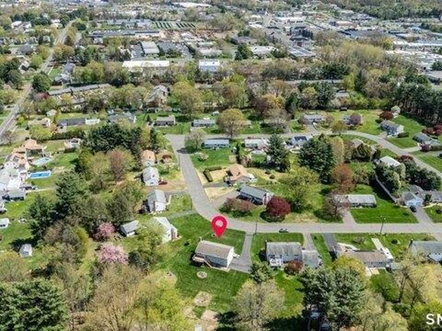 house with 4 bedroom, Newington CT ES103070752