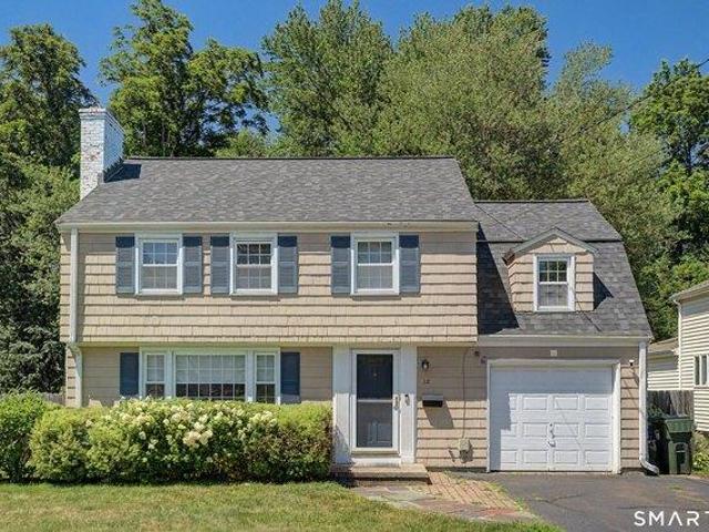 house with 4 bedroom, Newington CT ES104262064