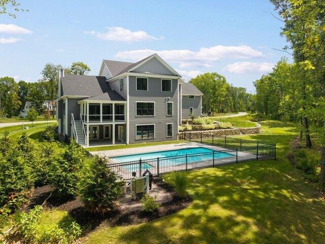 house with 4 bedroom, Newington NH ES105105329