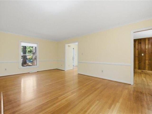 house with 4 bedroom, Newport News VA ES103600598