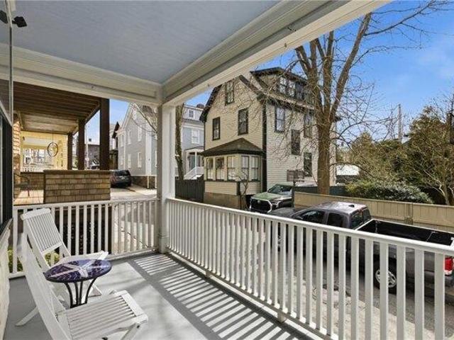 house with 4 bedroom, Newport RI DS102634505