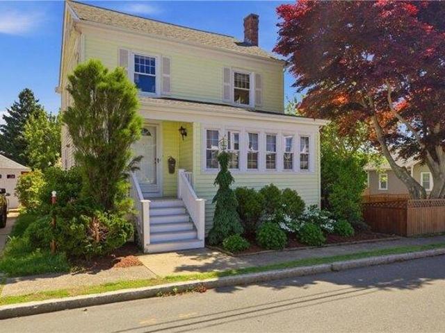 house with 4 bedroom, Newport RI DS103071160