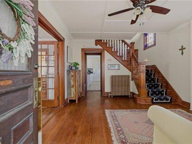 house with 4 bedroom, Newport RI ES104189180