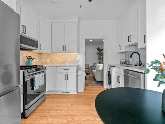 house with 4 bedroom, Newport RI ES104834933