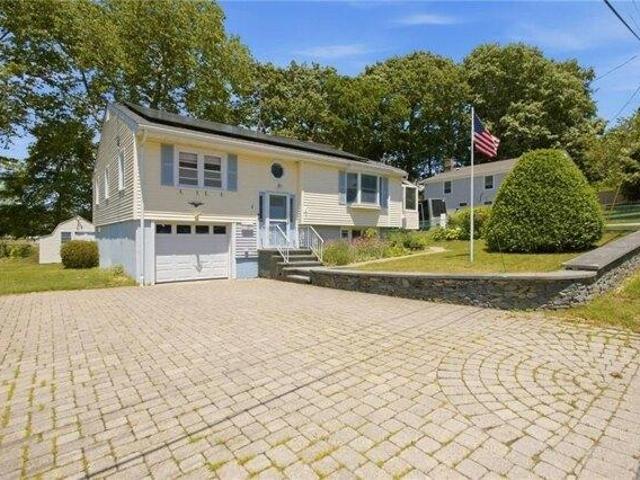 house with 4 bedroom, Newport RI ES104852162