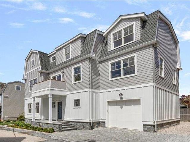 house with 4 bedroom, Newport RI ES103161973