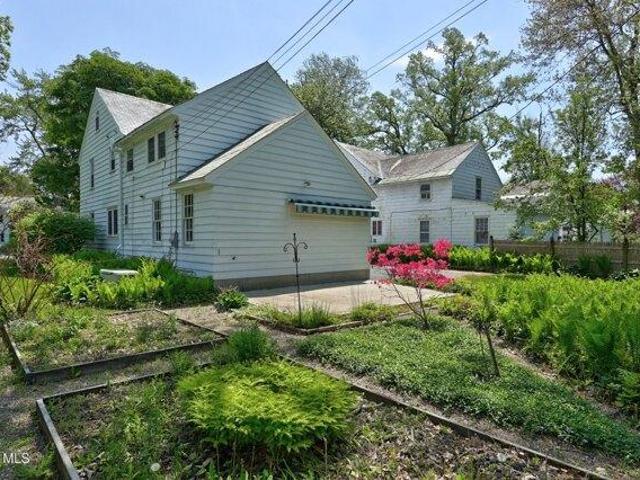 house with 4 bedroom, Niskayuna NY ES103624117
