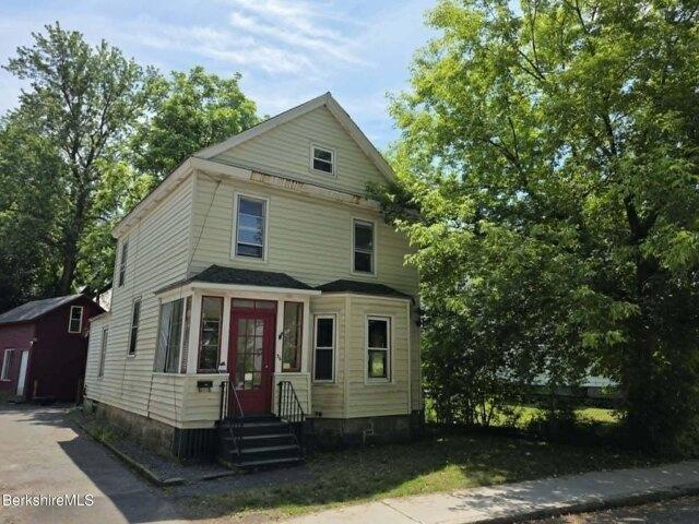house with 4 bedroom, North Adams MA DS103968945