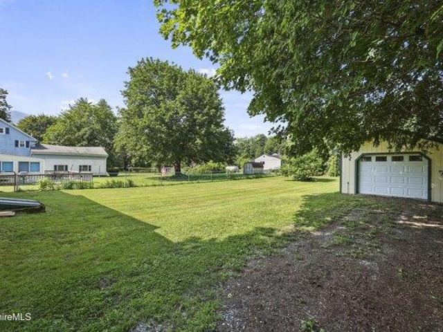 house with 4 bedroom, North Adams MA ES104833415