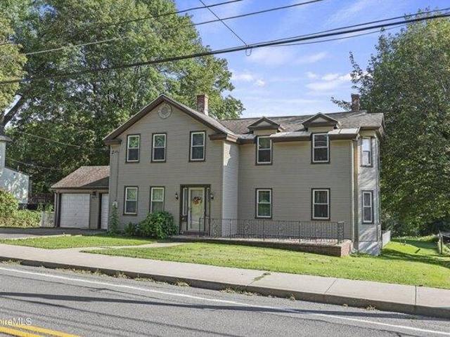 house with 4 bedroom, North Adams MA ES105144885