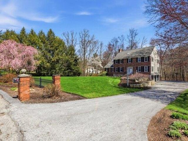 house with 4 bedroom, North Andover MA DLS102475483