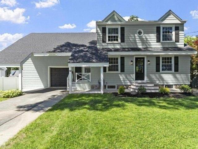 house with 4 bedroom, North Andover MA DS103624409