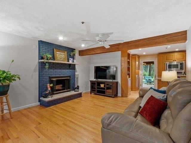 house with 4 bedroom, North Andover MA ES105059846