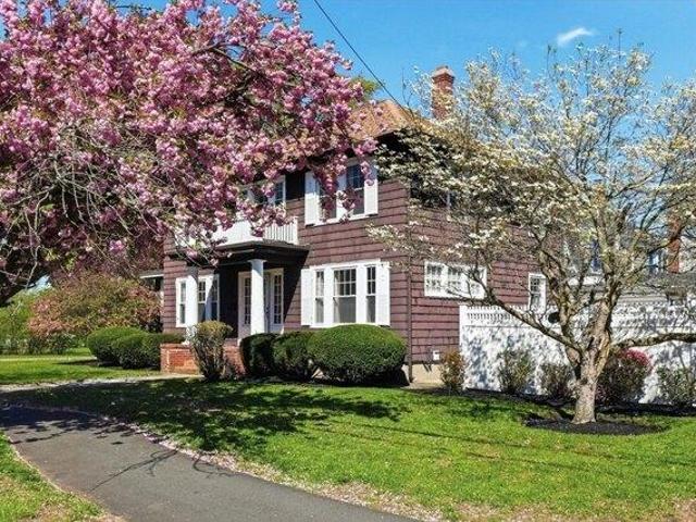 house with 4 bedroom, North Andover MA ES105158558