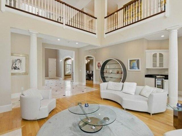 house with 4 bedroom, North Andover MA ES103222910