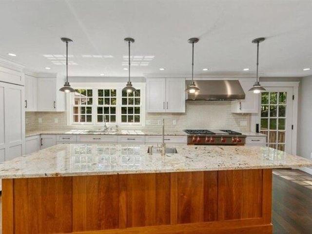 house with 4 bedroom, North Andover MA ES103436484
