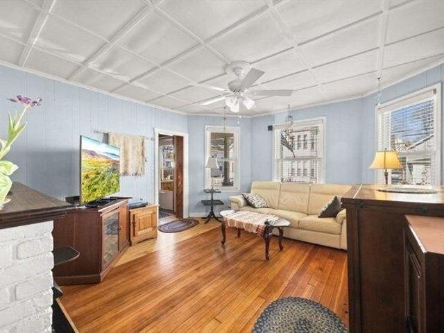 house with 4 bedroom, North Attleboro MA DLS102669034