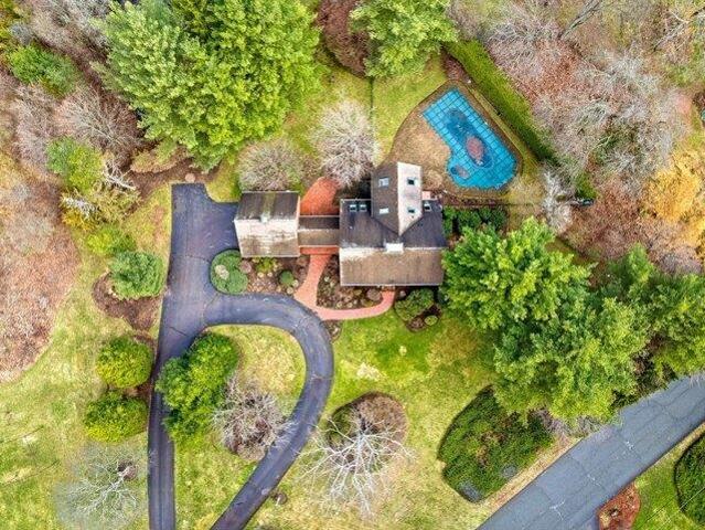 house with 4 bedroom, North Attleboro MA DLS102822685