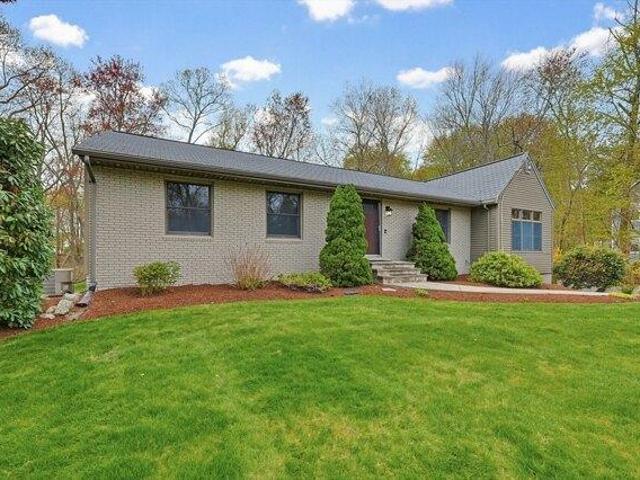 house with 4 bedroom, North Attleboro MA DS102028157
