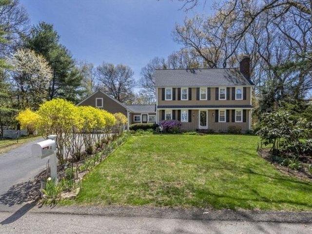house with 4 bedroom, North Attleboro MA DS102120948