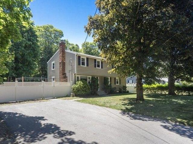house with 4 bedroom, North Attleboro MA DS103887525