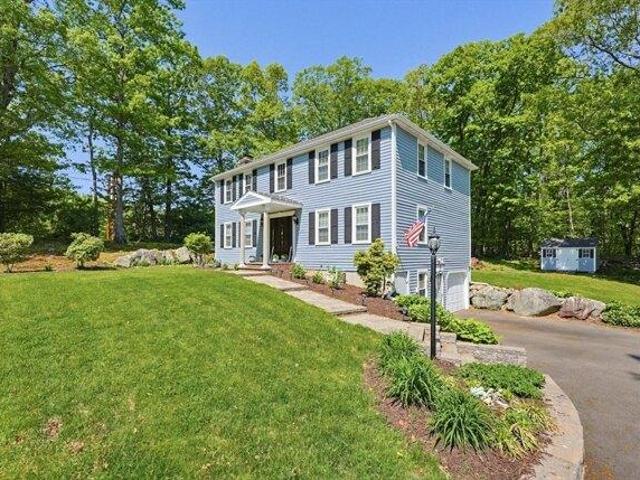 house with 4 bedroom, North Attleboro MA DS103162650
