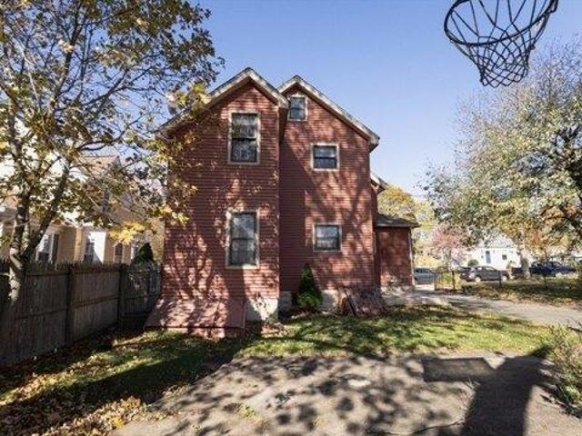 house with 4 bedroom, North Attleboro MA ES103806699