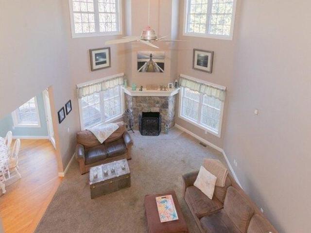 house with 4 bedroom, North Attleboro MA ES103848369