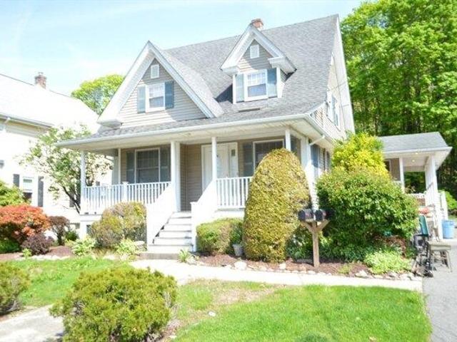 house with 4 bedroom, North Attleboro MA ES103127949