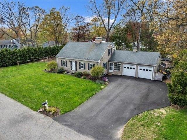 house with 4 bedroom, North Attleboro MA ES103222369