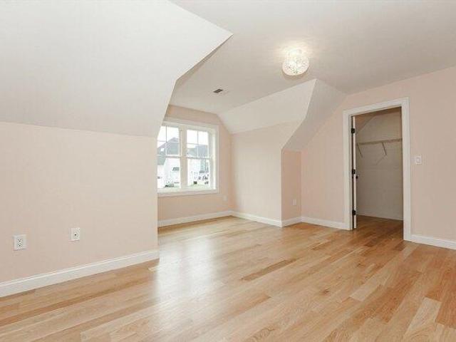 house with 4 bedroom, North Attleboro MA ES103247805