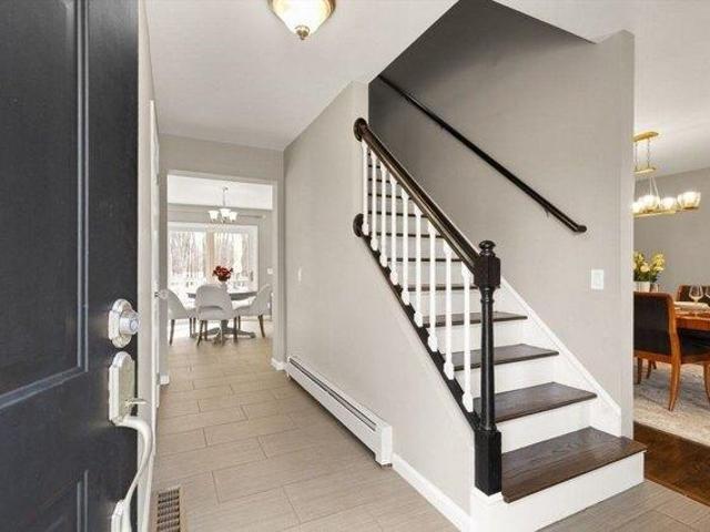 house with 4 bedroom, North Attleboro MA ES103248411