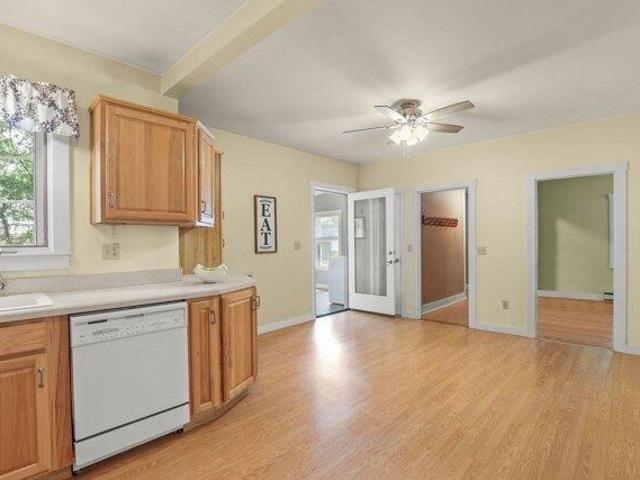 house with 4 bedroom, North Attleboro MA ES104480963