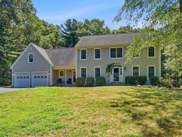 house with 4 bedroom, North Attleboro MA ES104812117