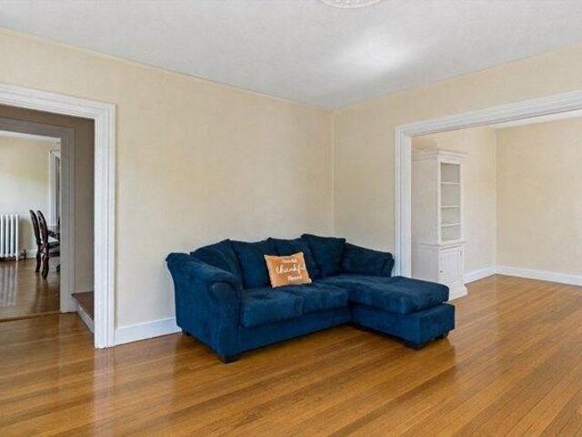 house with 4 bedroom, North Attleboro MA ES104852643