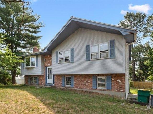 house with 4 bedroom, North Attleboro MA ES105141994