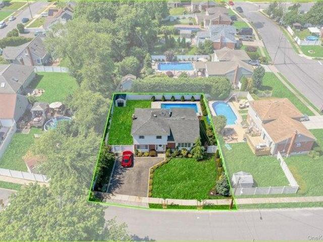 house with 4 bedroom, North Babylon NY DS103622644