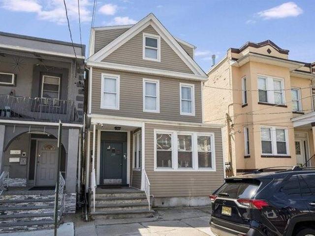 house with 4 bedroom, North Bergen NJ DS101748465