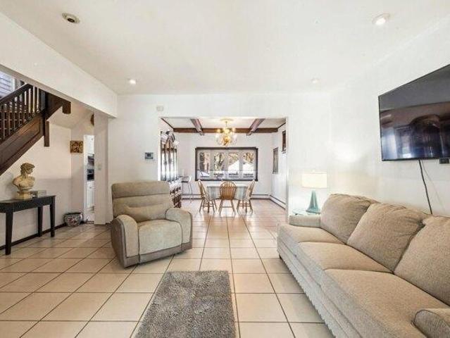 house with 4 bedroom, North Bergen NJ DS102258779