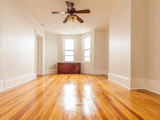 house with 4 bedroom, North Bergen NJ ES104852676