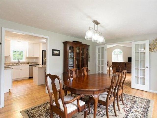 house with 4 bedroom, North Brookfield MA ES104265675