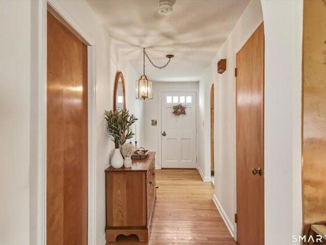 house with 4 bedroom, North Branford CT DS102282633