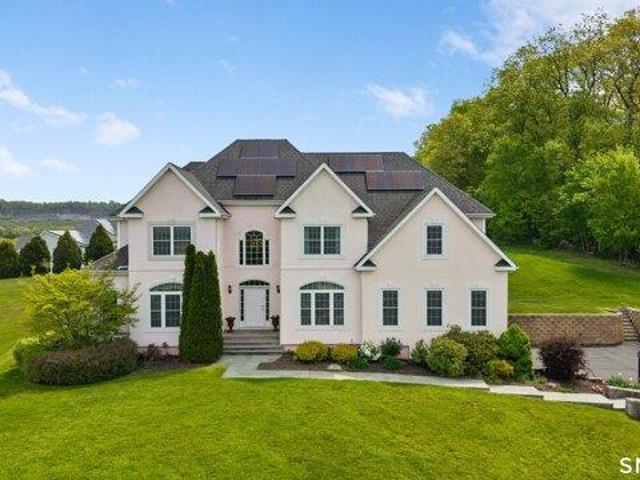 house with 4 bedroom, North Branford CT DS102564196