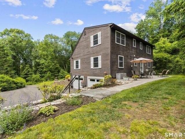 house with 4 bedroom, North Branford CT ES103185745