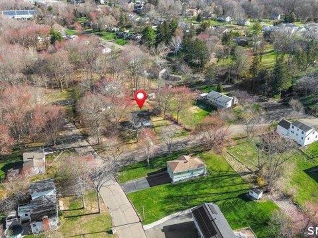house with 4 bedroom, North Branford CT ES105157283