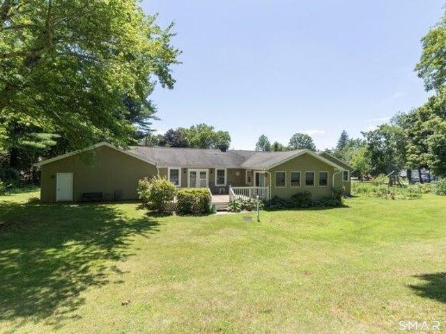 house with 4 bedroom, North Branford CT ES105207924