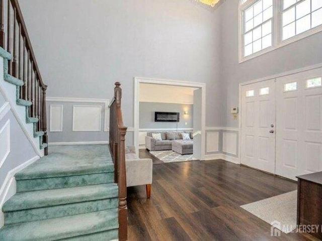 house with 4 bedroom, North Brunswick NJ ES105205599