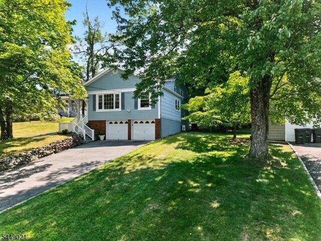 house with 4 bedroom, North Caldwell NJ ES105144422